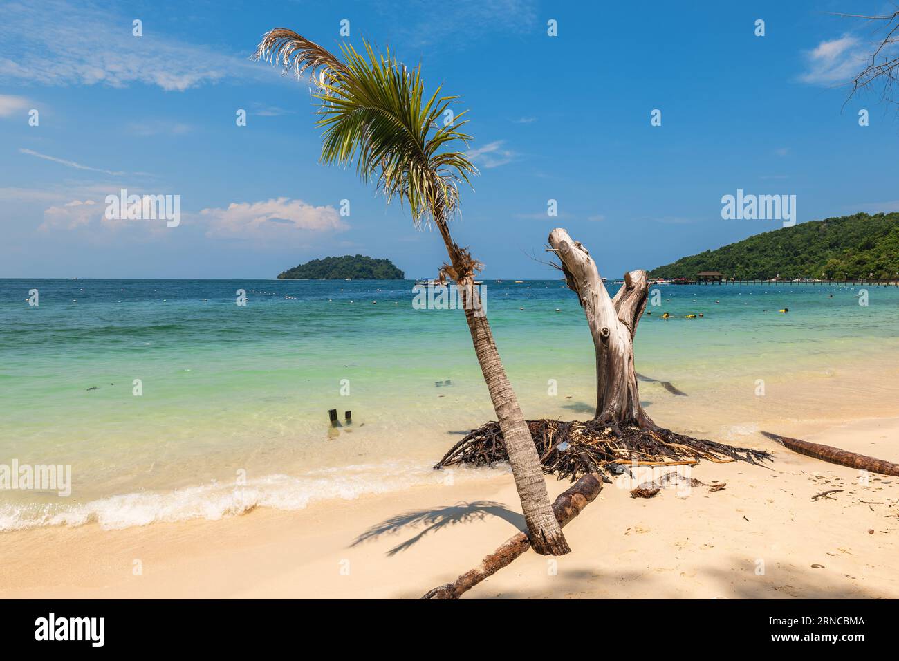 Scenery of Manukan island, an island of Tunku Abdul Rahman National ...