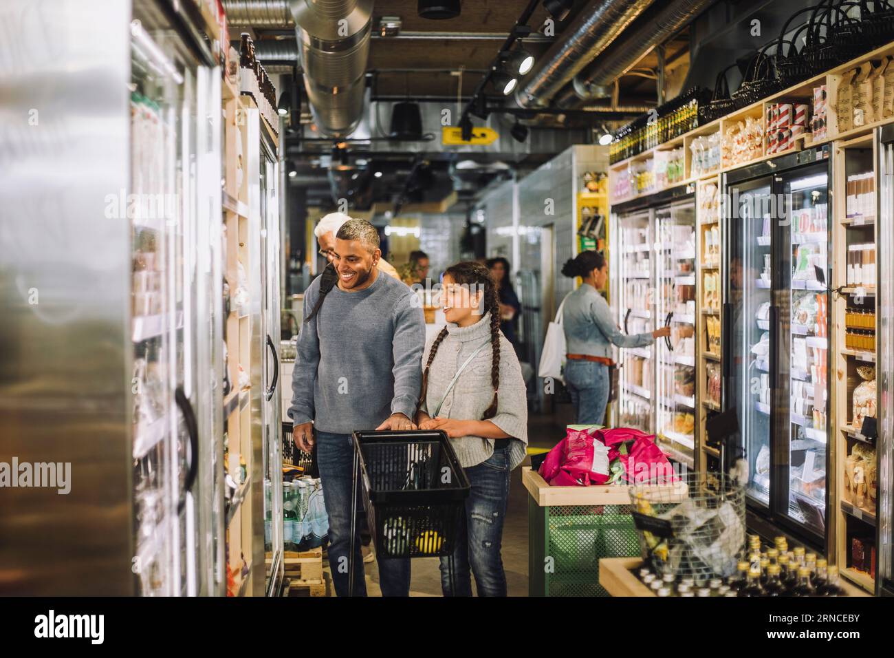 Smiling father kid shopping hi-res stock photography and images - Alamy
