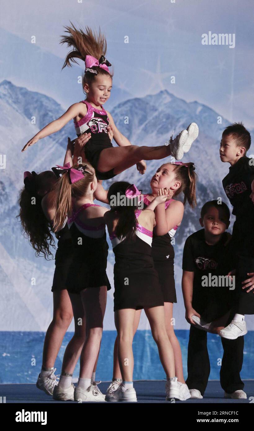 Cheerleading championship hi-res stock photography and images - Alamy