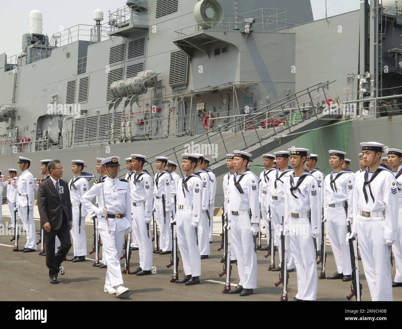 (160412) -- HANOI, April 12, 2016 -- Japanese ambassador to Vietnam ...