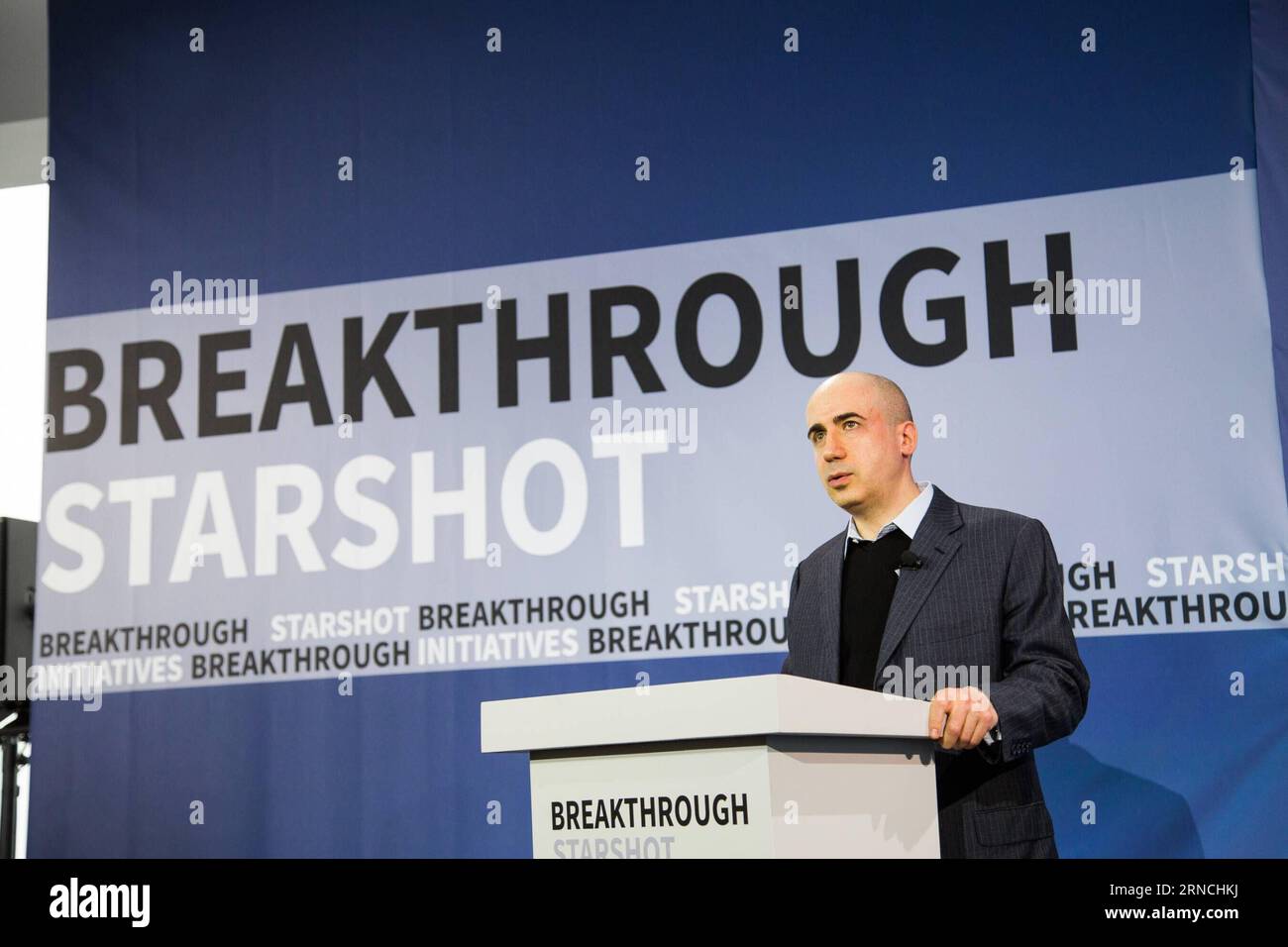 Stephen Hawking präsentiert neues Projekt Breakthrough Starshot (160412 ...