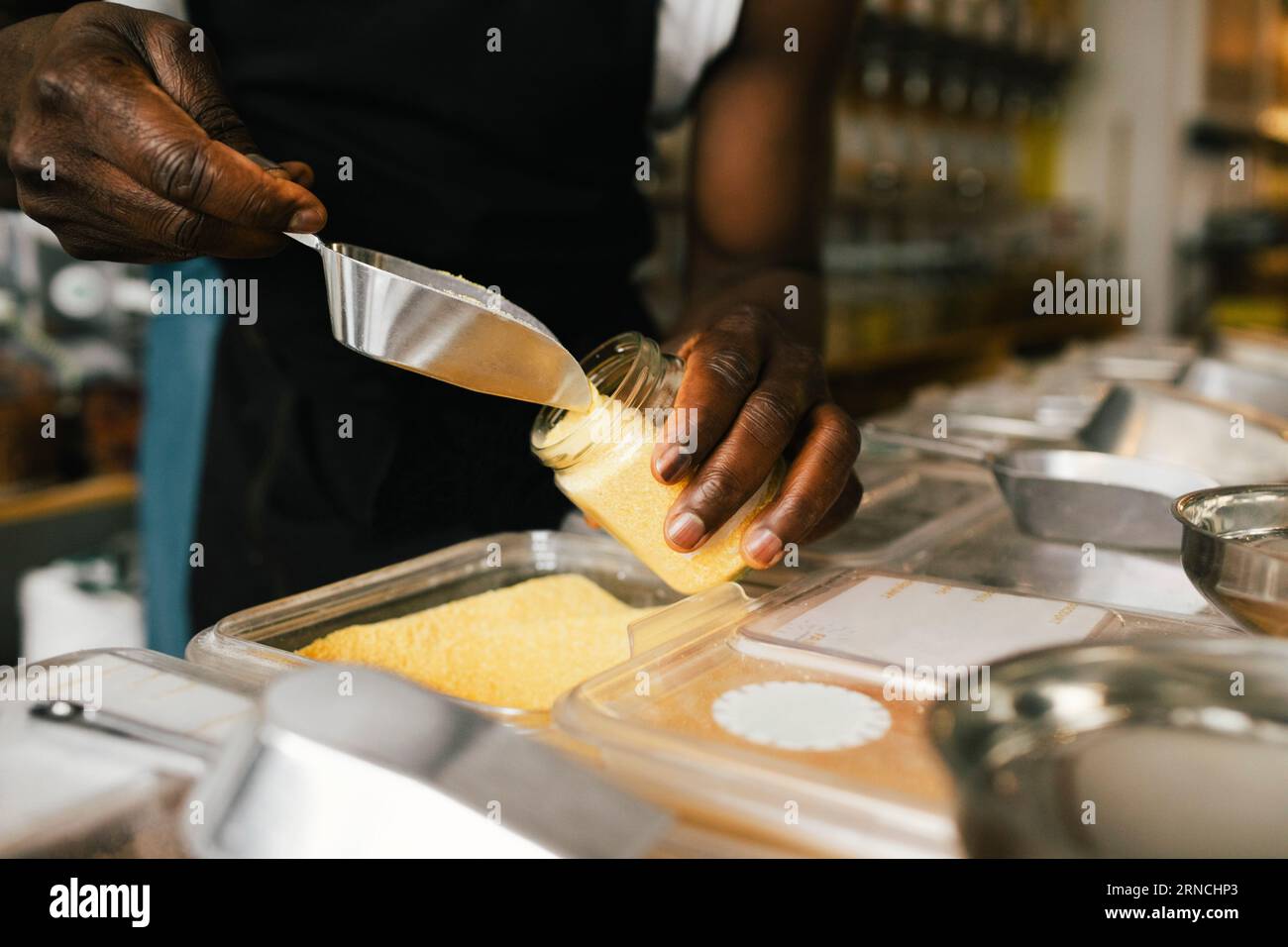 Filling food containers hi-res stock photography and images - Alamy