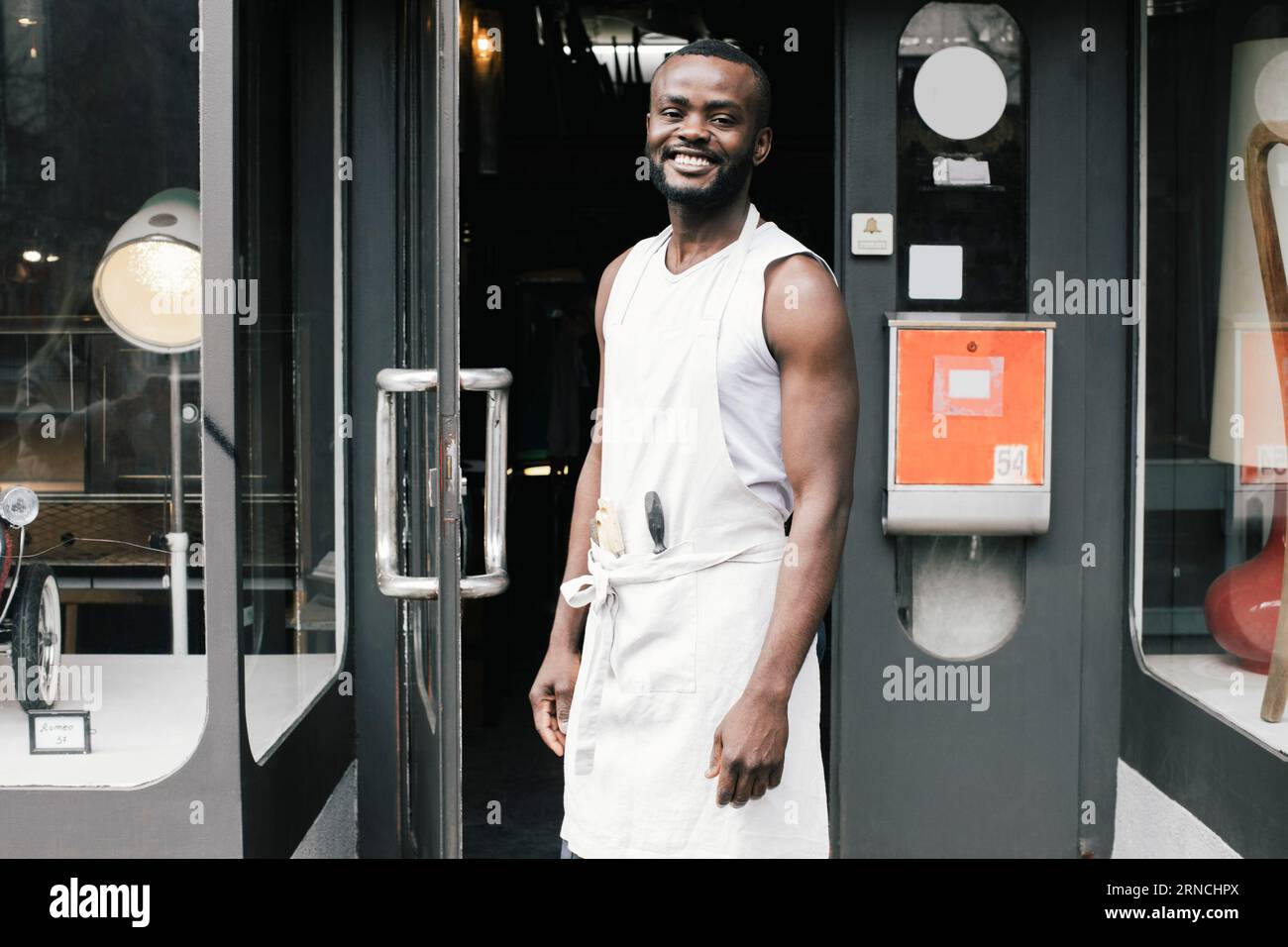 Entrance portrait hi-res stock photography and images - Alamy