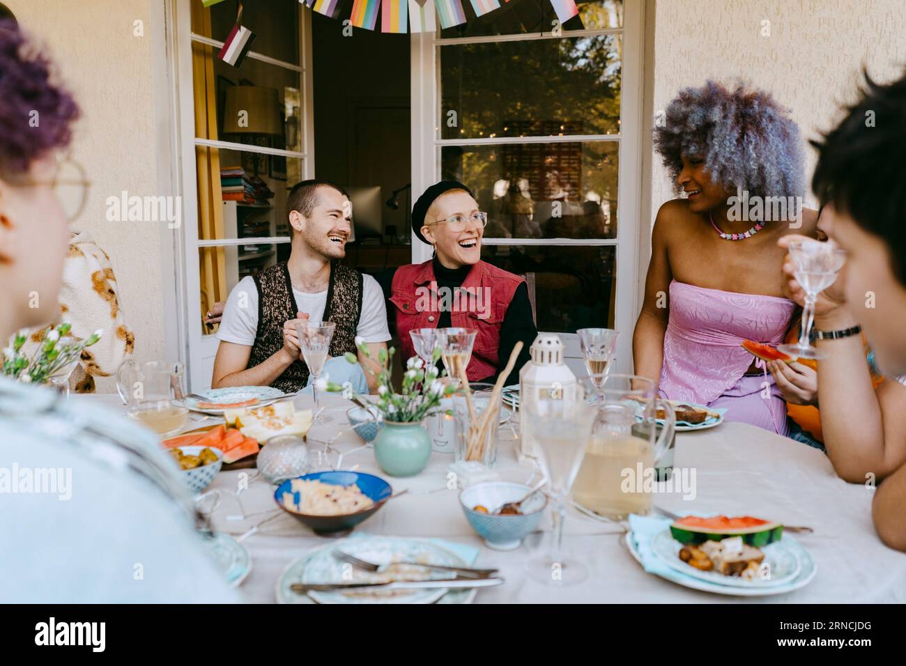Women in the lgbtq community hi-res stock photography and images - Alamy