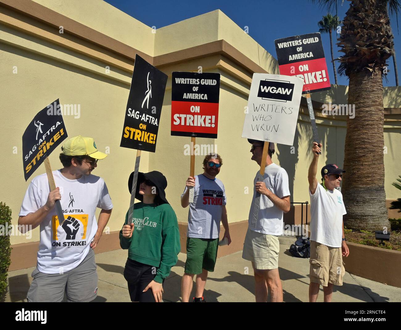 Members of the SAG-AFTRA actors union join writers on the picket lines ...