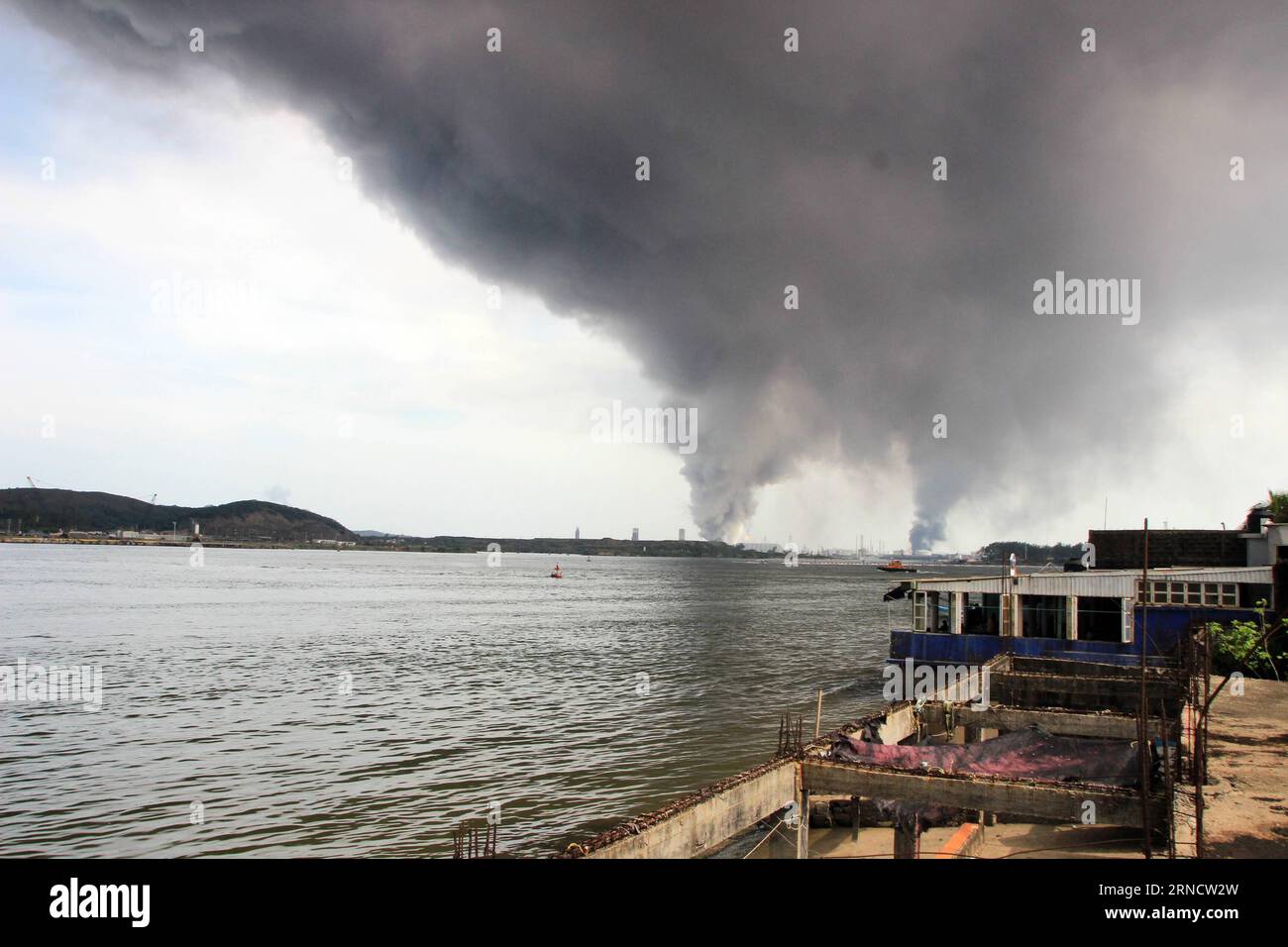 Petrochemical plant mexico hi-res stock photography and images - Alamy