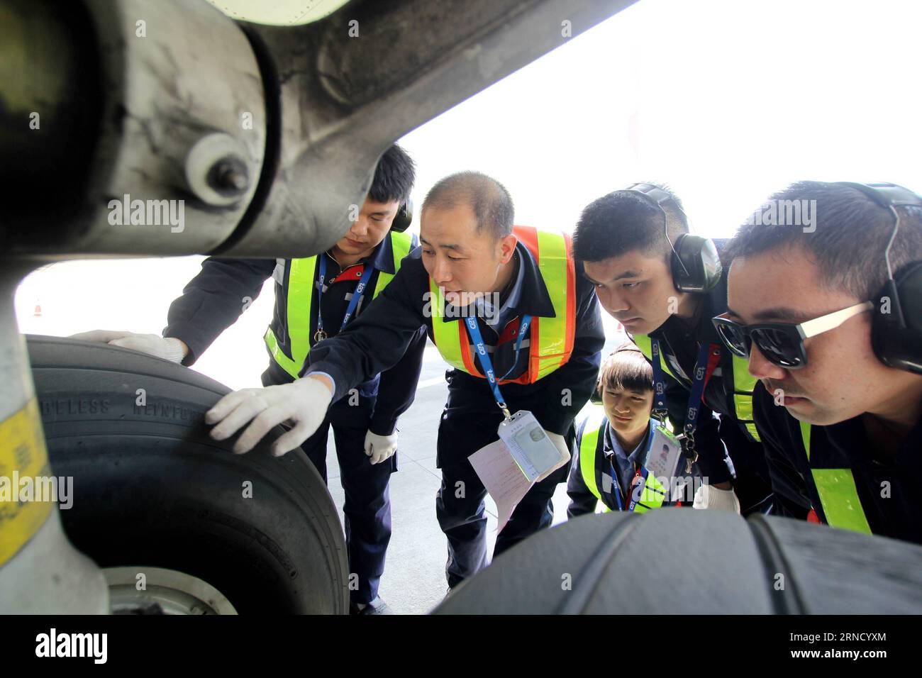 2nd april 1979 hi-res stock photography and images - Alamy