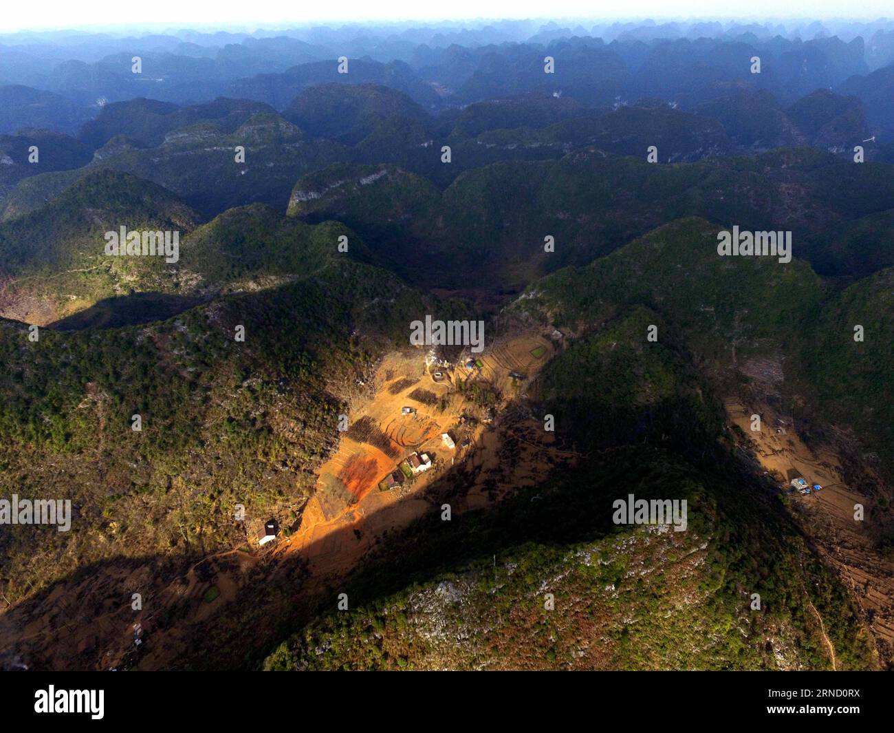 800 hectares of land hi-res stock photography and images - Alamy