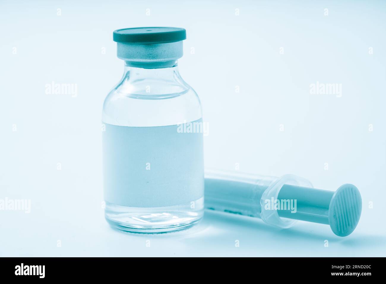 Group vials medication syringe hi-res stock photography and images - Alamy