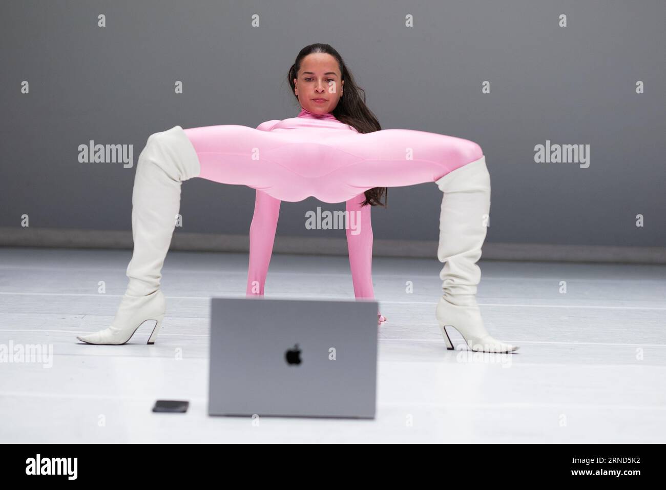 Teen theater hi-res stock photography and images - Alamy