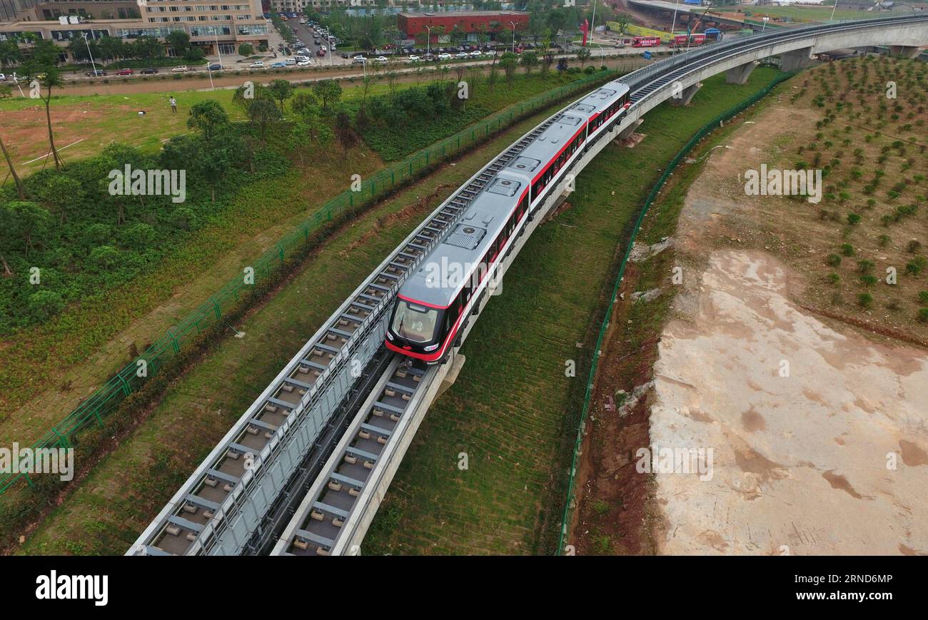 (160506) -- CHANGSHA, May 6, 2016 -- A train runs on the magnetic ...