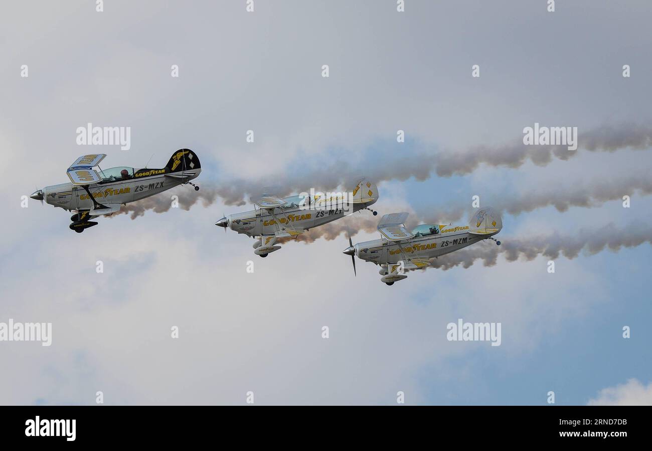 (160507) -- PRETORIA, May 7, 2016 -- Three aircraft of Good Year ...