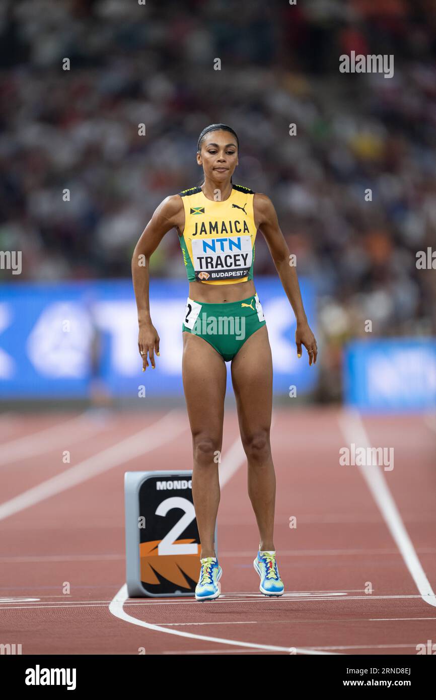 Adelle Tracey participating in the 800 meters at the World Athletics ...