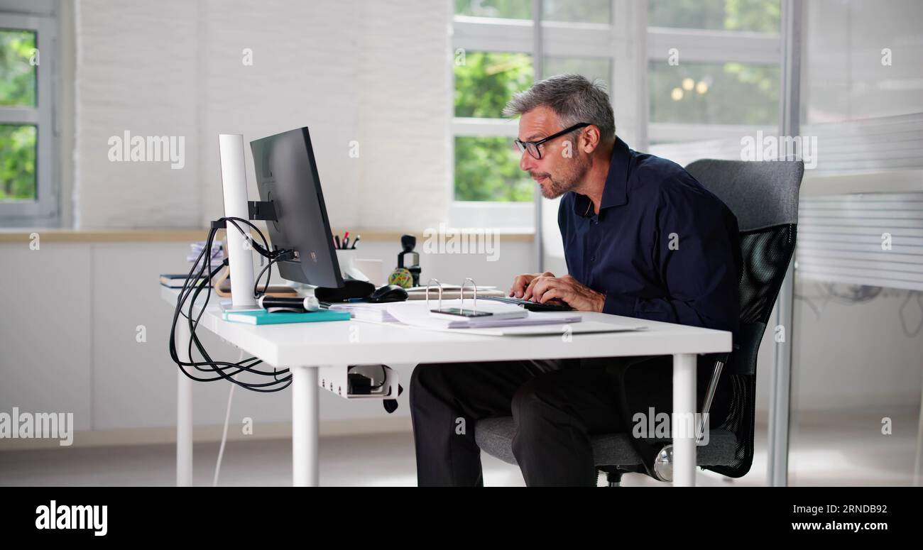 Bad posture arch hi-res stock photography and images - Alamy
