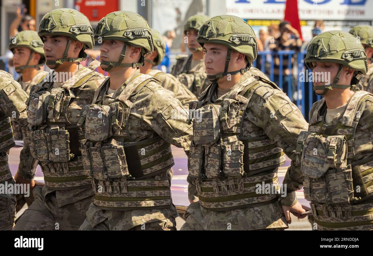 Turkish march during military parade hi-res stock photography and ...