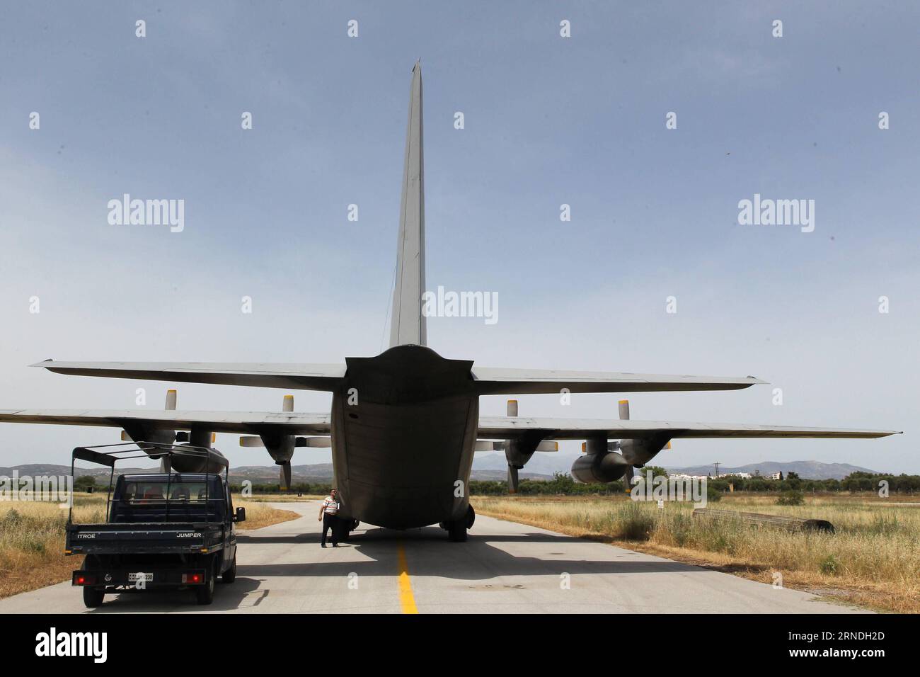 (160520) -- CRETE ISLAND, May 20, 2016 -- A Greek Air Force officer ...