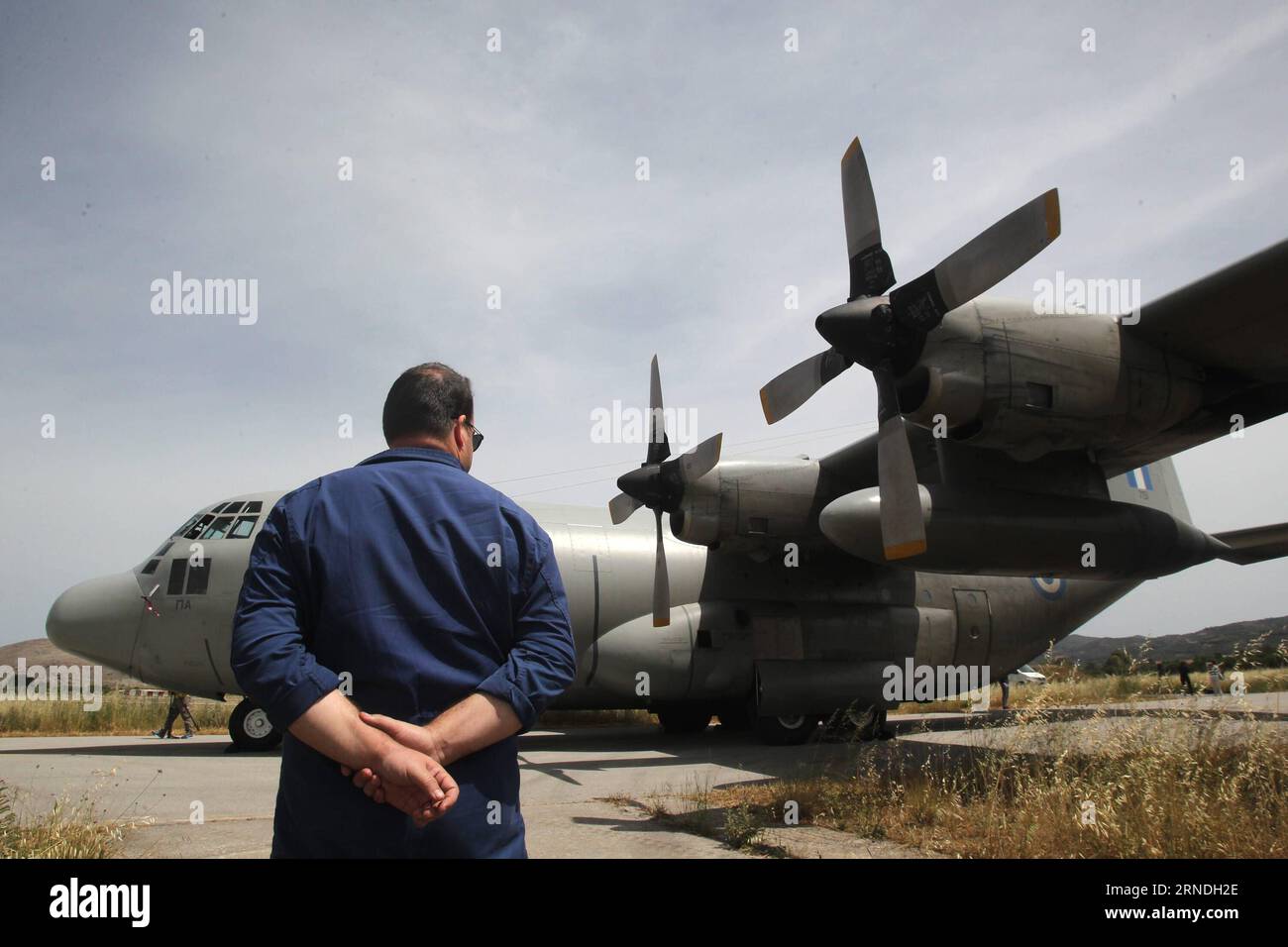 (160520) -- CRETE ISLAND, May 20, 2016 -- A Greek Air Force officer ...