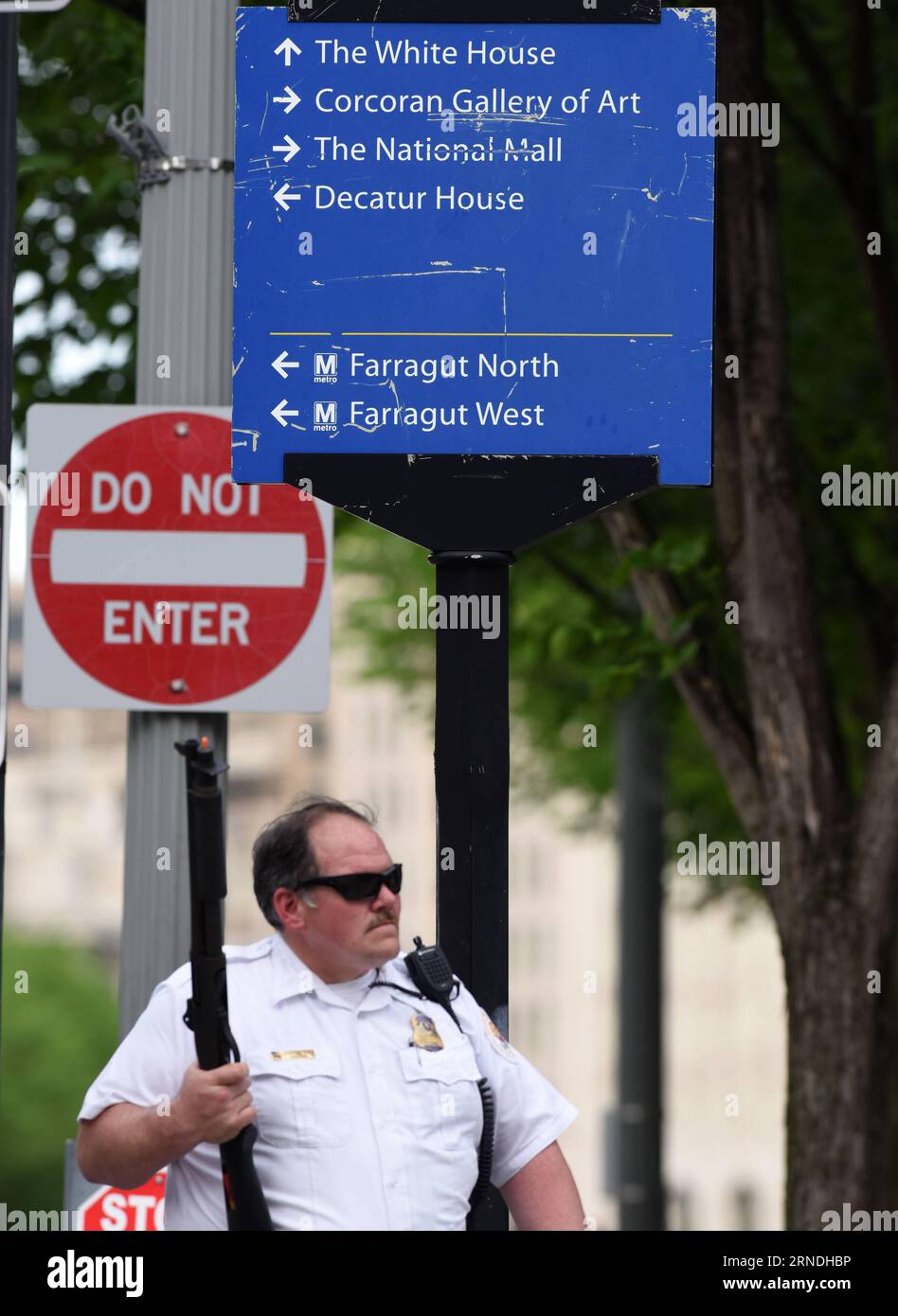 United states secret service weapon hi-res stock photography and images ...