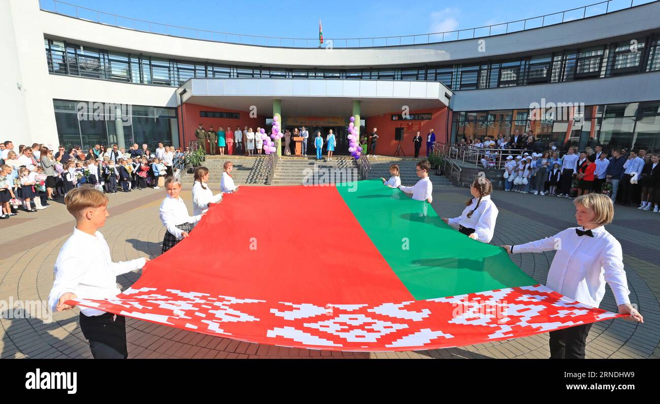 Minsk, Belarus. 1st Sep, 2023. Students attend a ceremony marking the ...