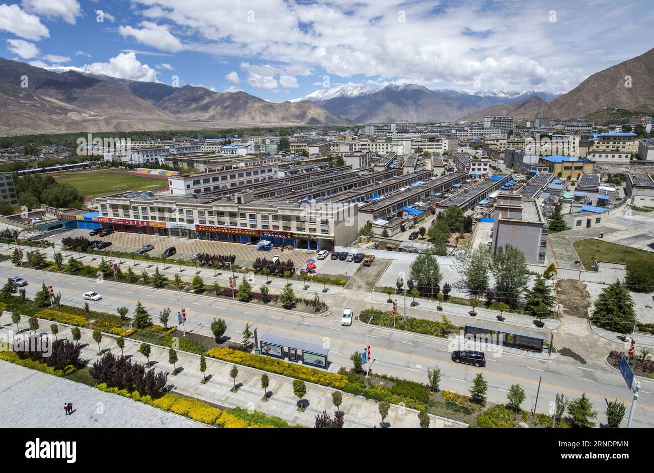 Tibetan borders hi-res stock photography and images - Alamy