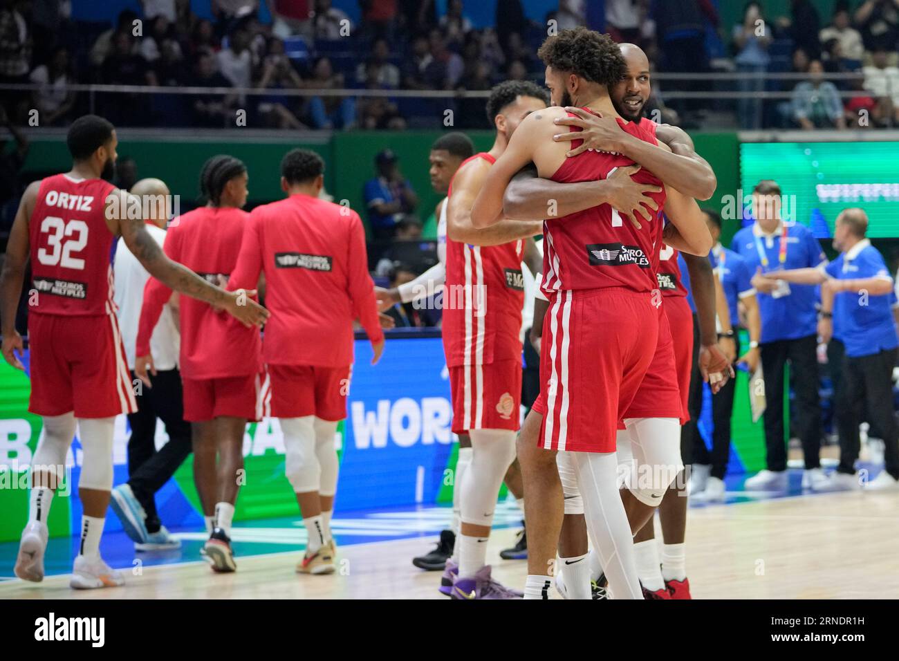 Puerto Rico team celebrates after winning against Dominican Republic ...