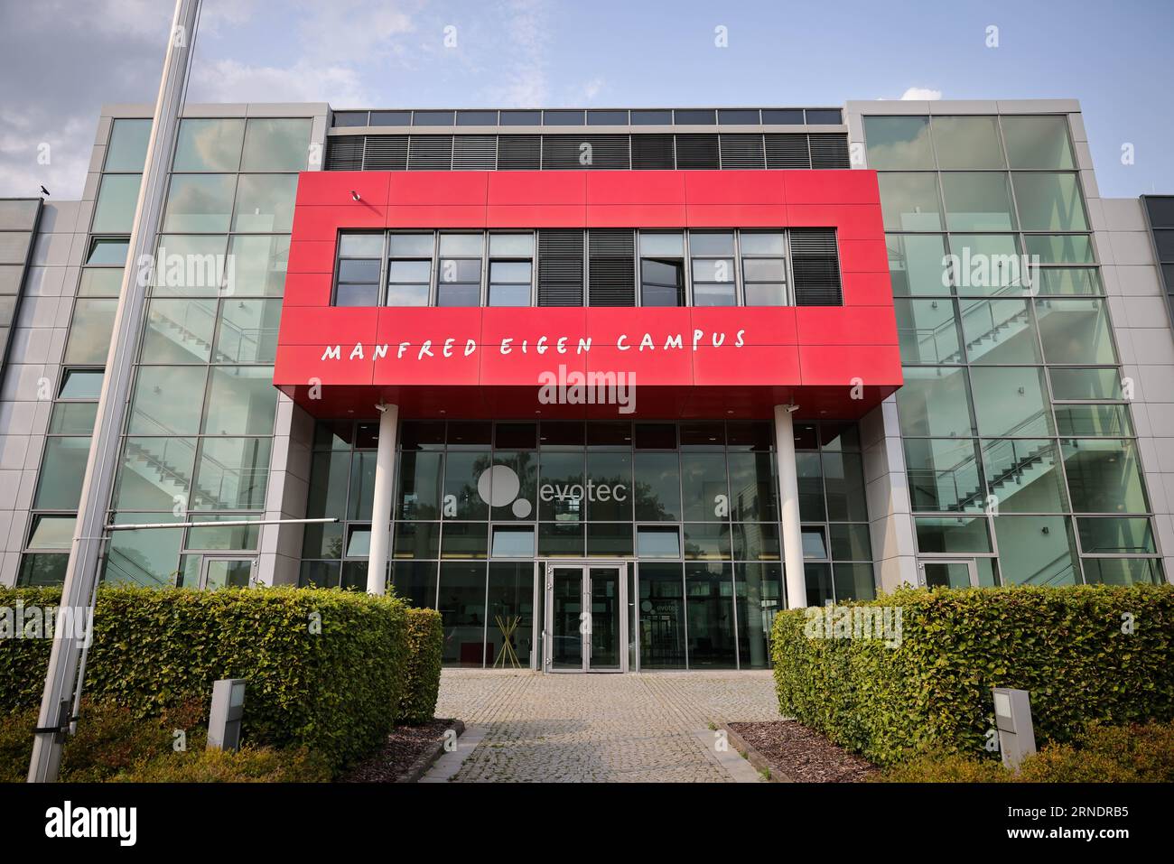 Hamburg, Germany. 30th Aug, 2023. Exterior view with "Manfred Eigen ...