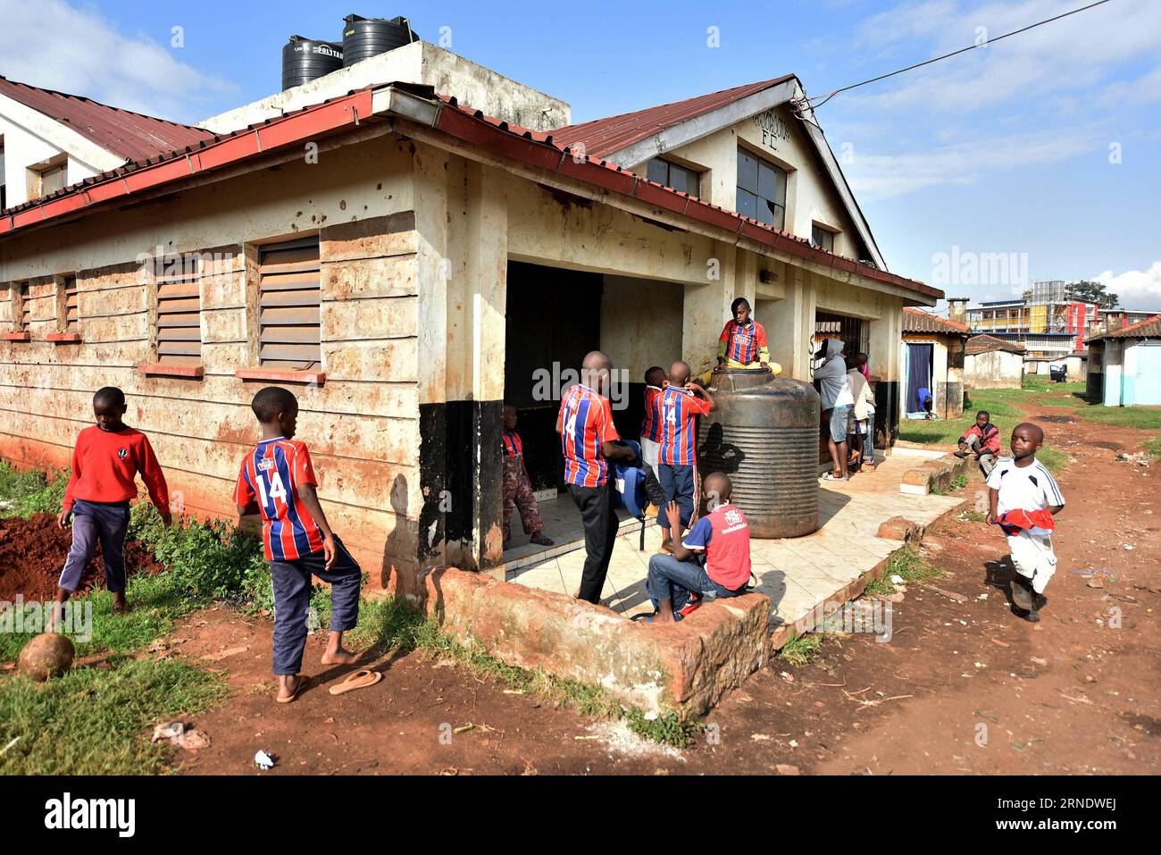 Mathare slums hi-res stock photography and images - Alamy
