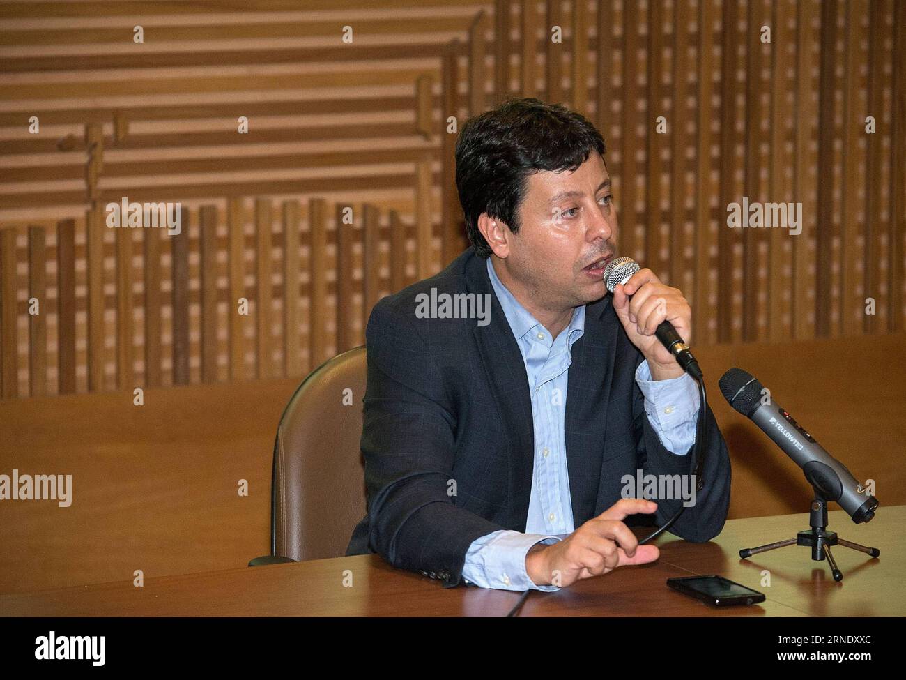 Zon centro hi-res stock photography and images - Alamy