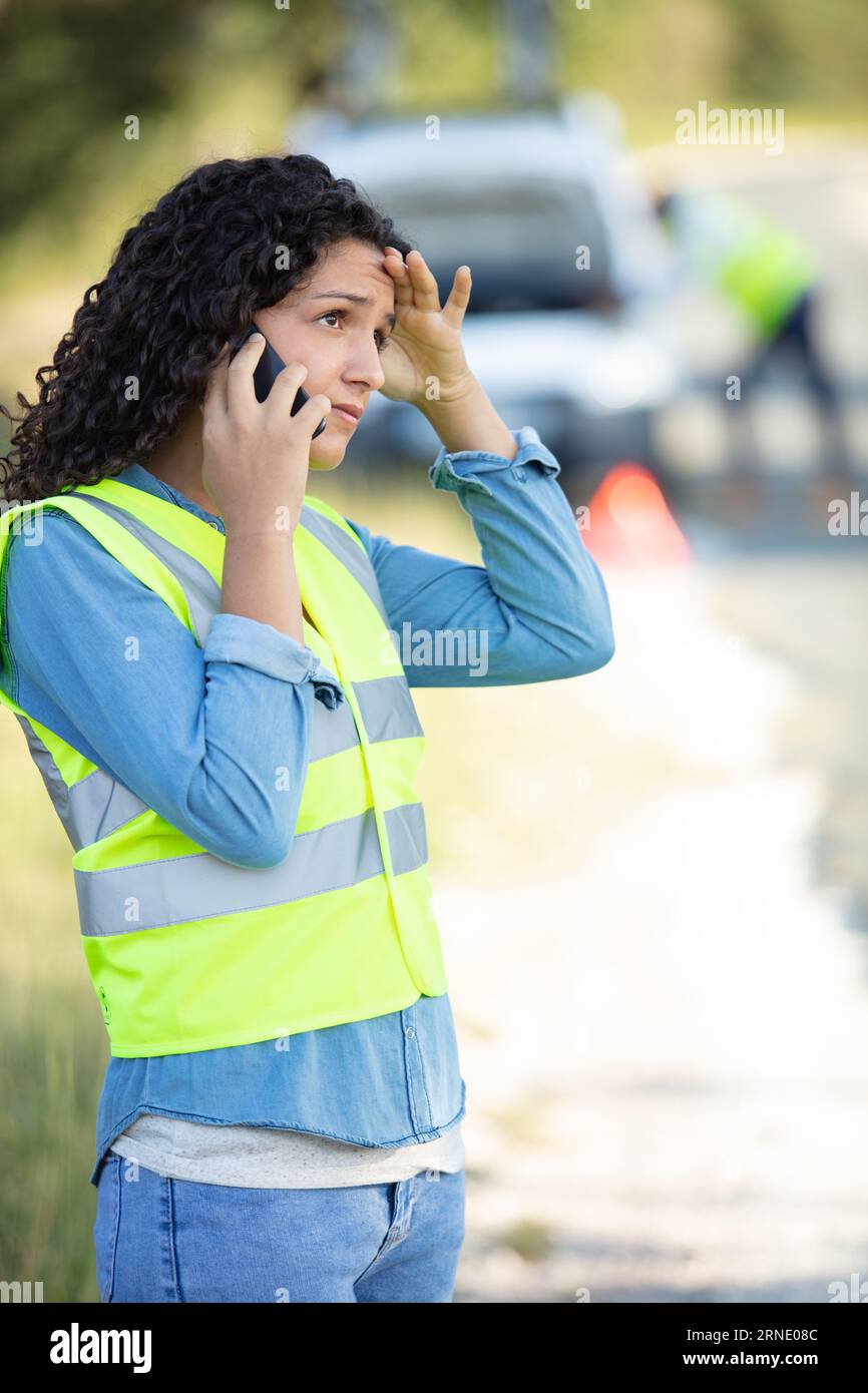 Female driver making phone hi-res stock photography and images - Alamy