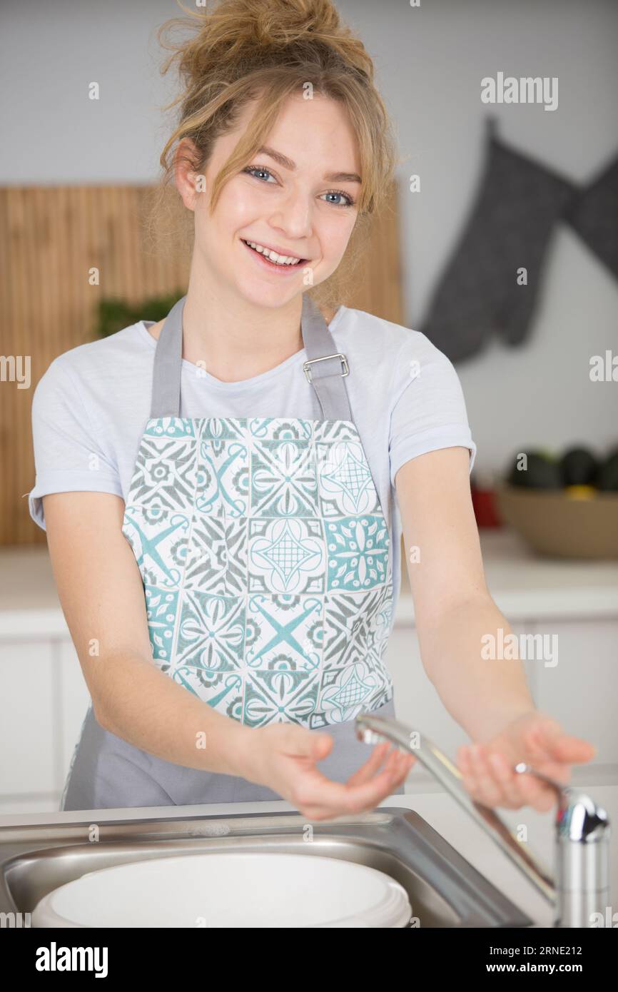 Dish polishing hi-res stock photography and images - Alamy