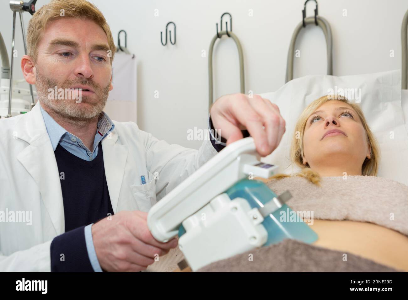 Cool sculpting procedure hi-res stock photography and images - Alamy