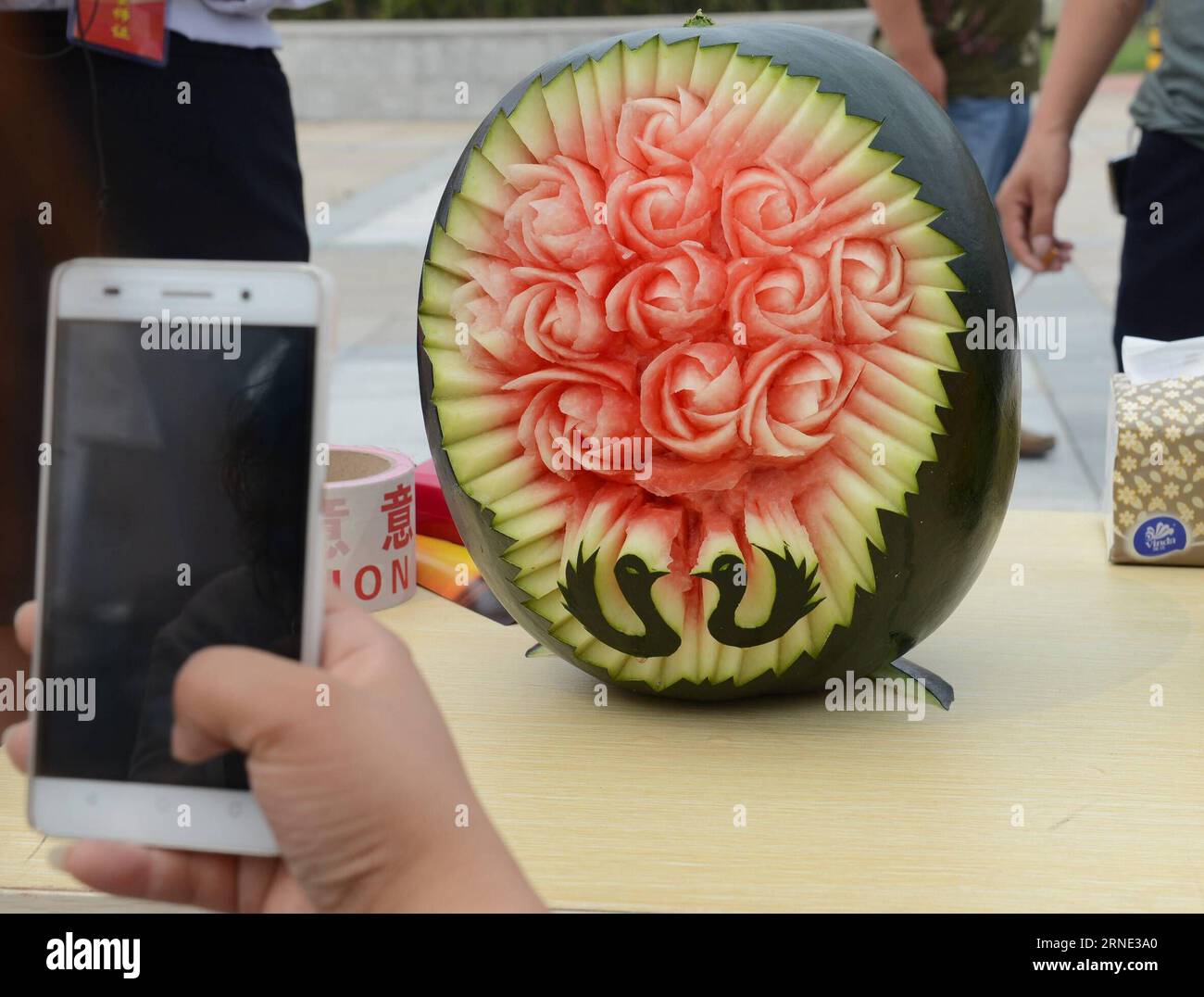 Watermelon sculpture hi-res stock photography and images - Alamy
