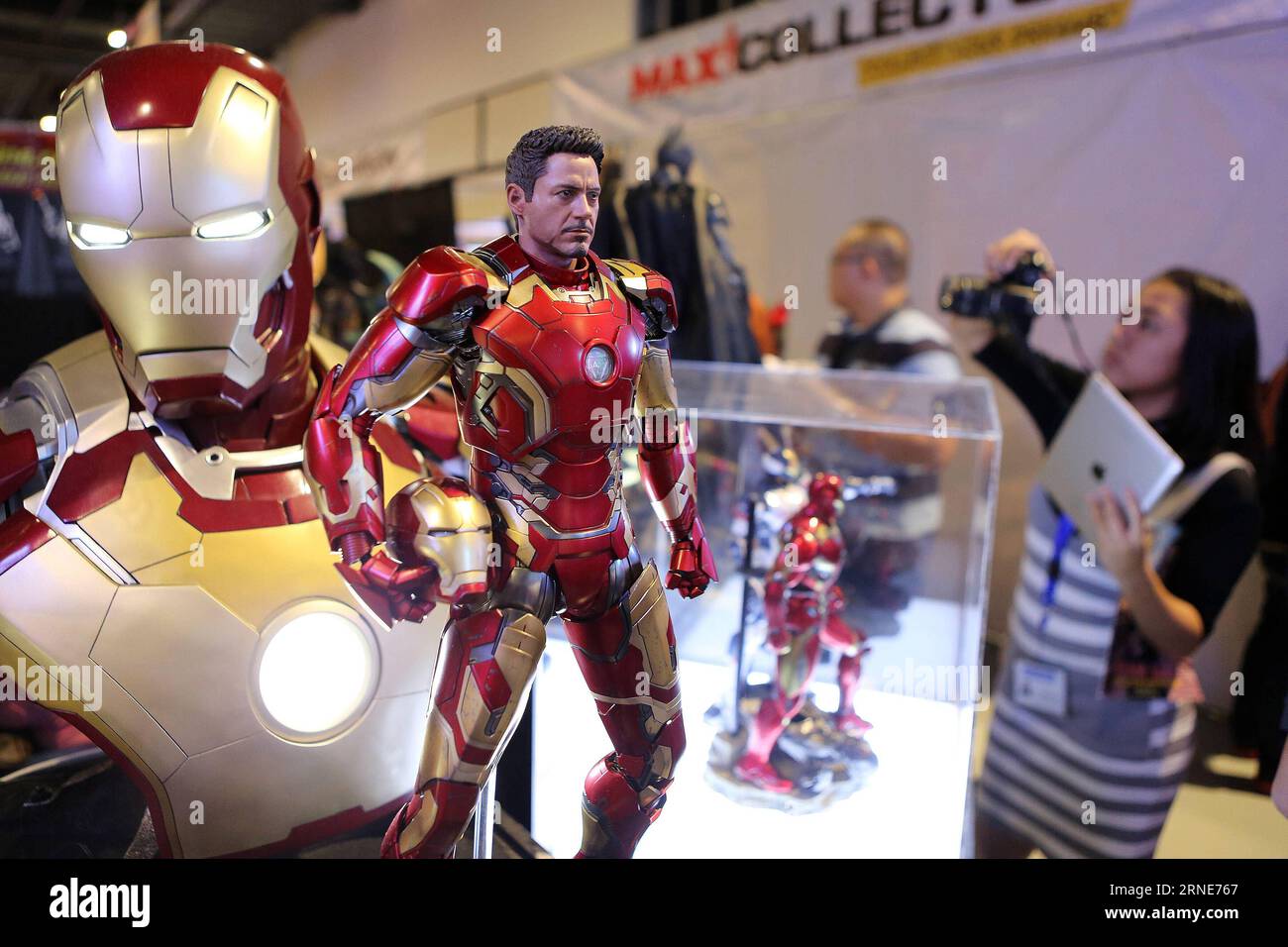 (160612) -- PASAY CITY, June 12, 2016 -- Toys are seen during the 2016 ...