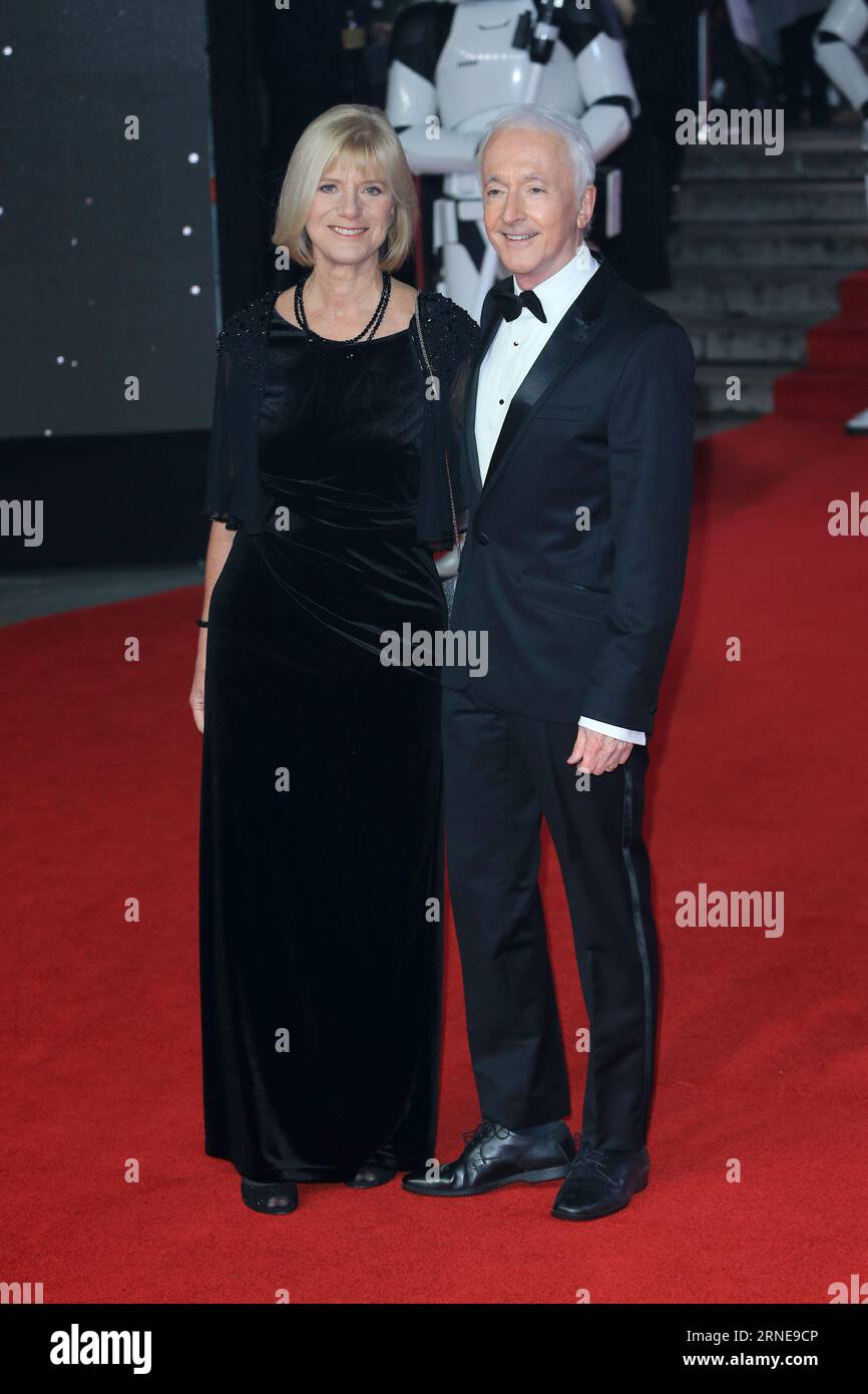 Christine Savage (L) and Anthony Daniels attend the European Premiere ...