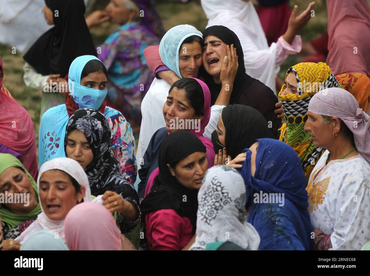 Kashmiri outfit hi-res stock photography and images - Alamy