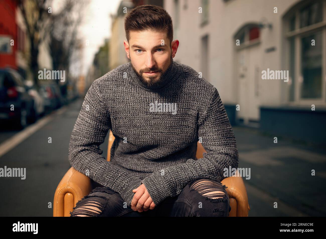 Sit in lap hi-res stock photography and images - Alamy