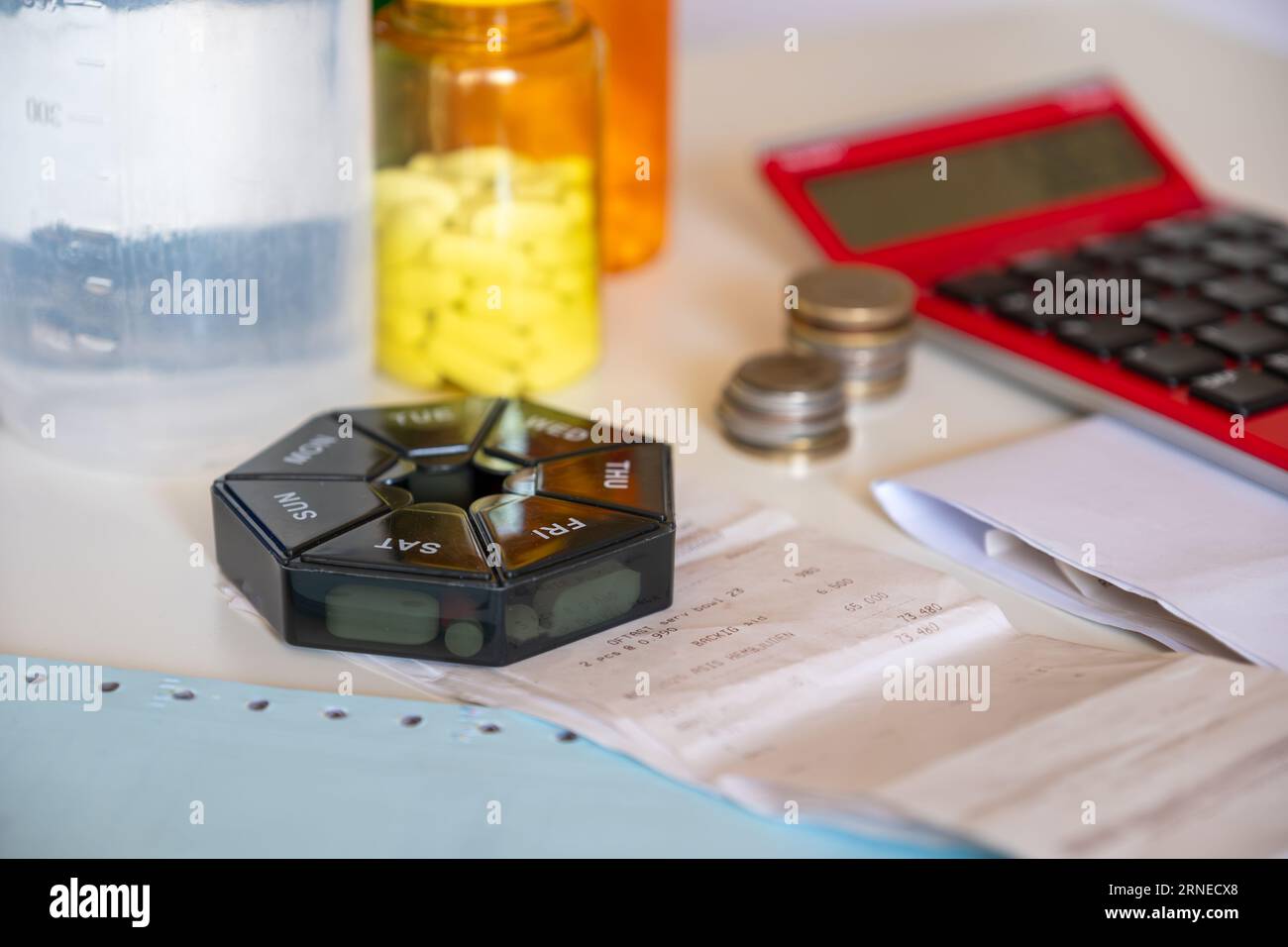 Medical invoice hi-res stock photography and images - Alamy