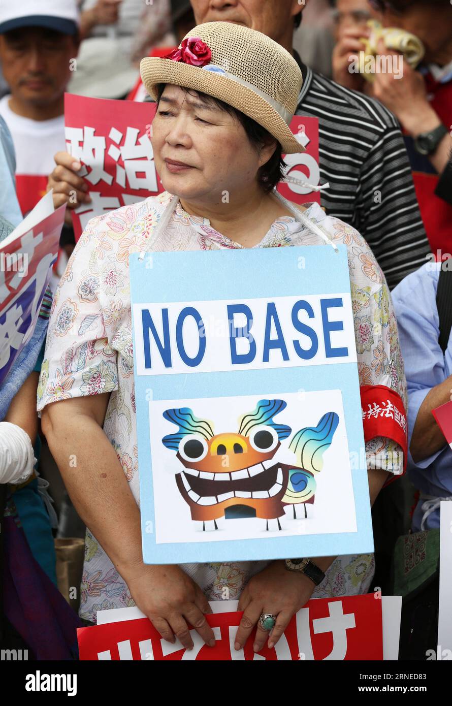 Bilder des Tages Japan: Proteste gegen US-Militärbasis in Okinawa ...