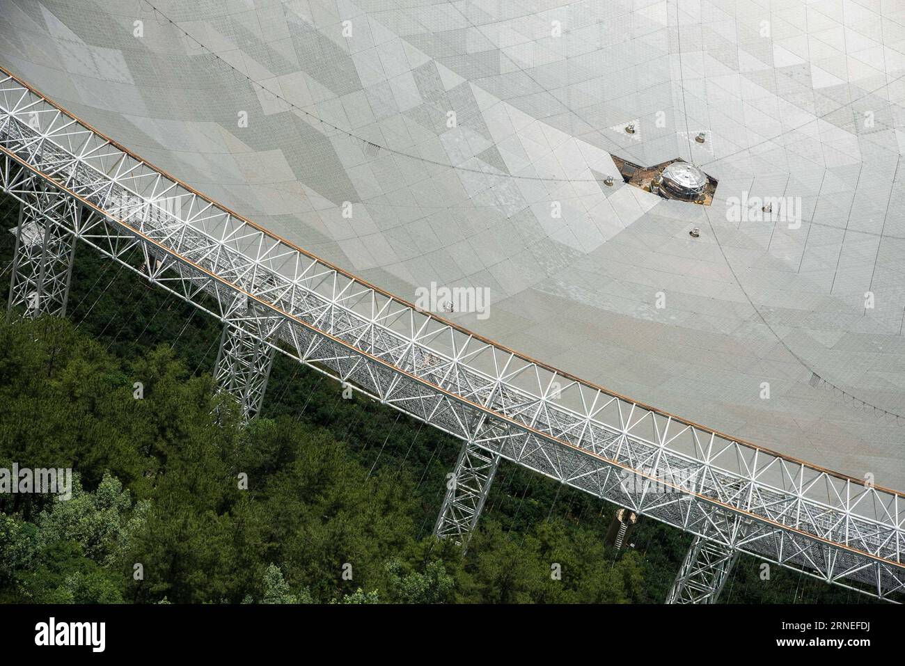 Fast telescope cabin hi-res stock photography and images - Alamy