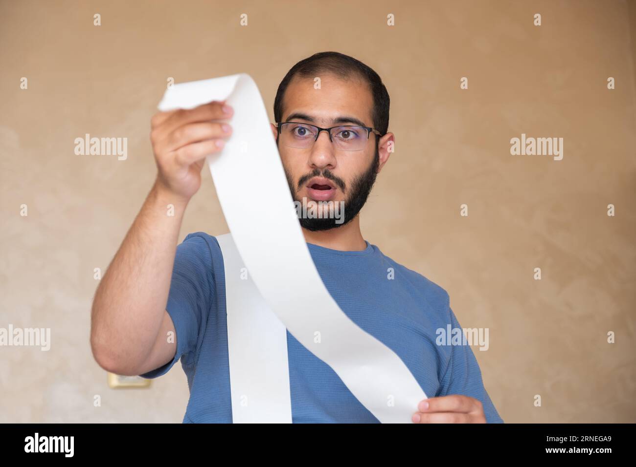 Supermarket bill shock hi-res stock photography and images - Alamy