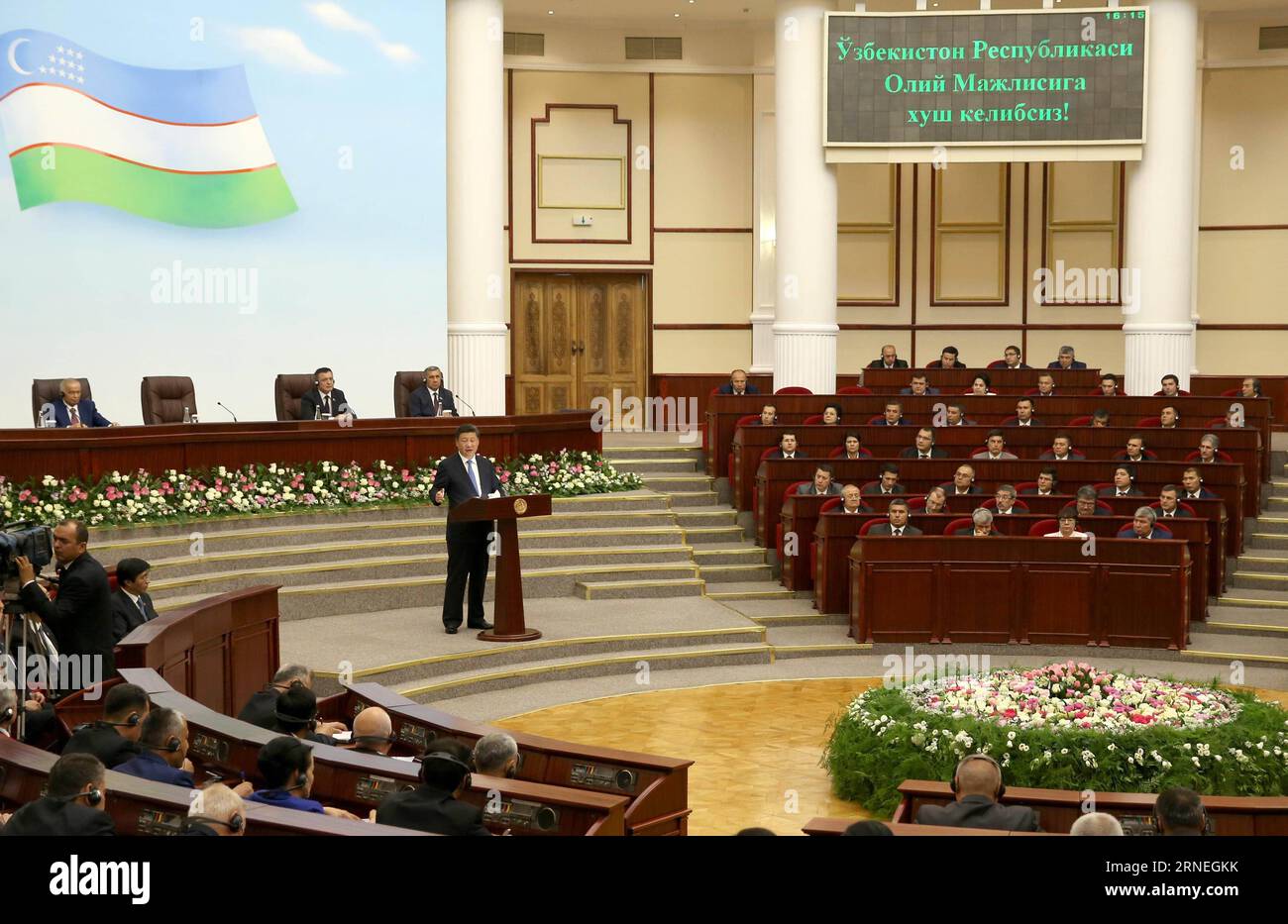Parliament uzbek uzbekistan assembly hi-res stock photography and ...
