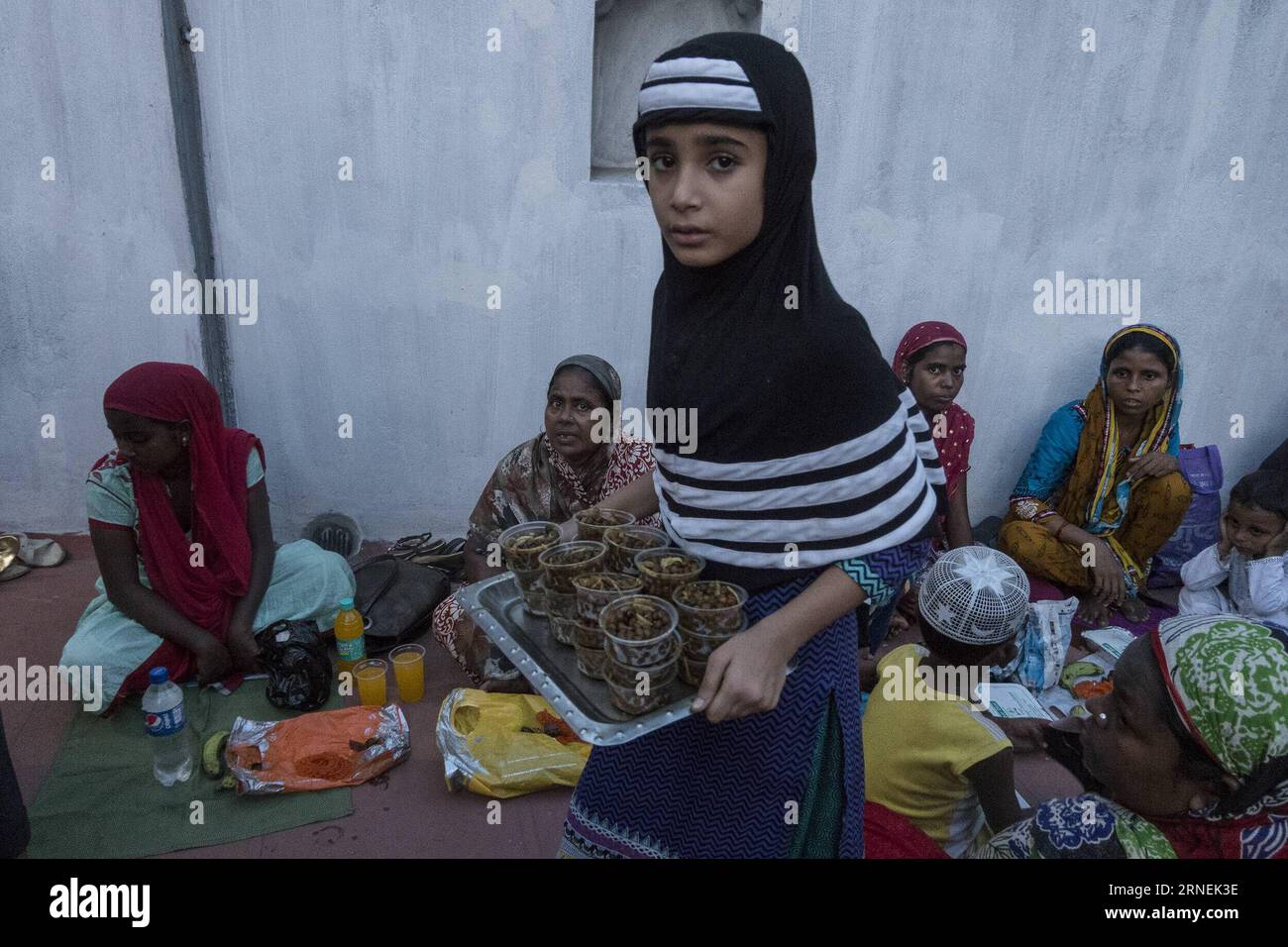 Indian muslim girl hi-res stock photography and images - Alamy