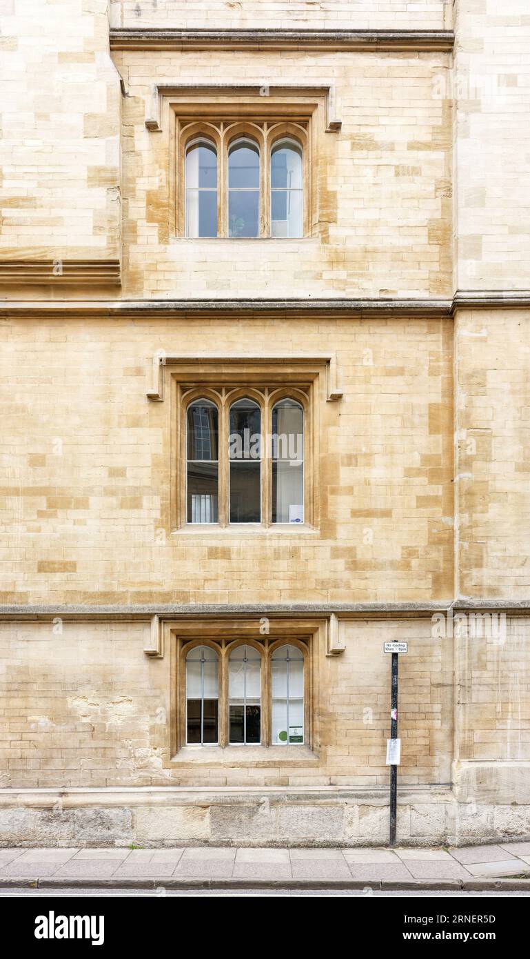 Three windows pattern hi-res stock photography and images - Alamy