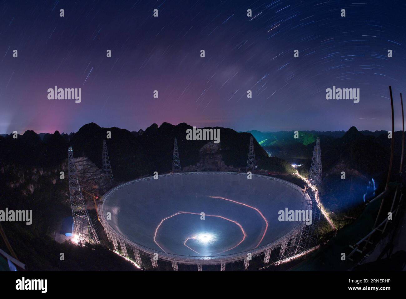 Fast telescope 2011 hi-res stock photography and images - Alamy