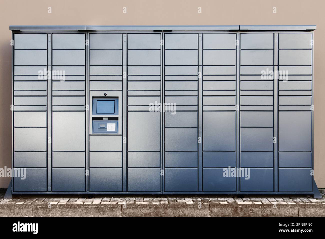 Pick up box hi-res stock photography and images - Alamy