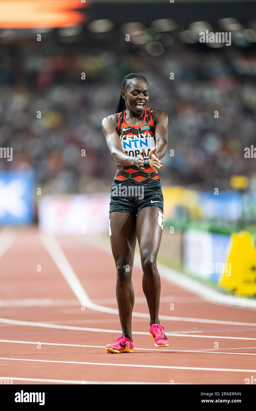 Mary Moraa dancing after winning in the 800 meters at the World ...