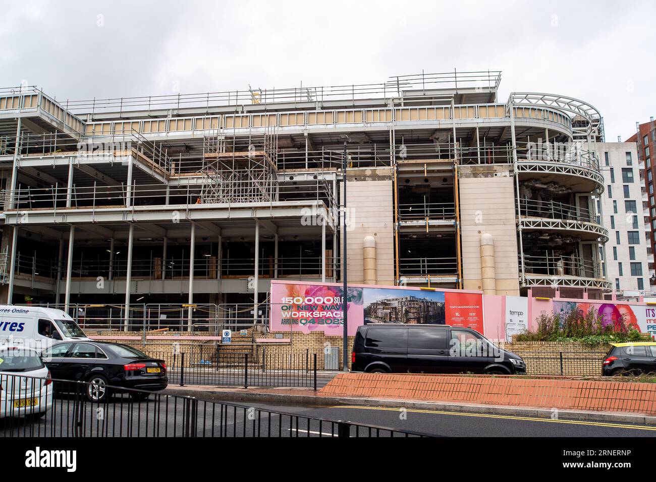 Elizabeth line control centre hi-res stock photography and images - Alamy