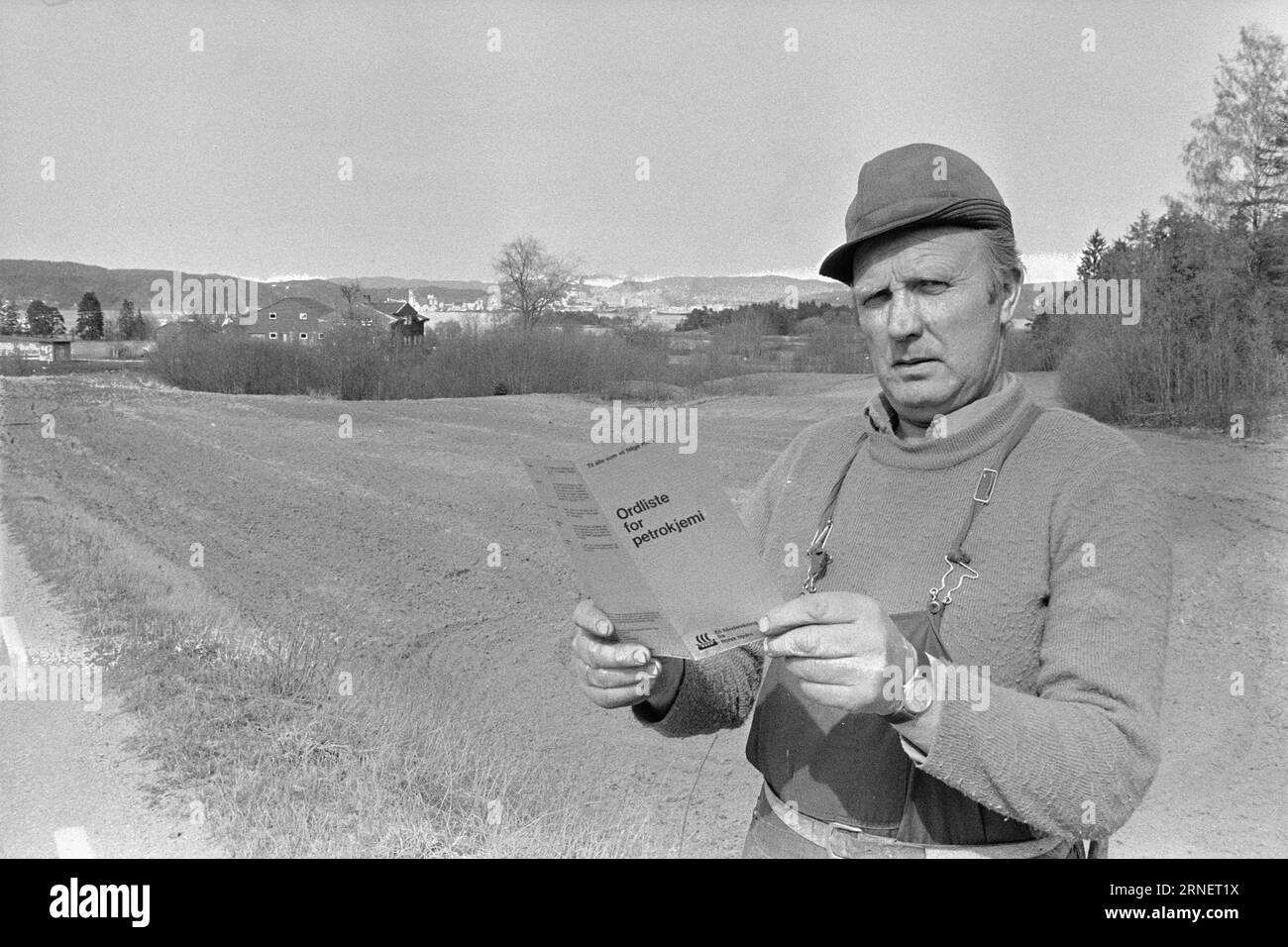 Petrochemicals complex Black and White Stock Photos & Images - Alamy