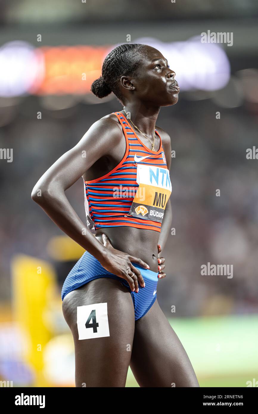 Athing Mu participating in the 800 meters at the World Athletics ...
