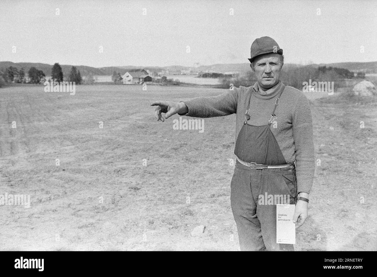 Petrochemicals complex Black and White Stock Photos & Images - Alamy